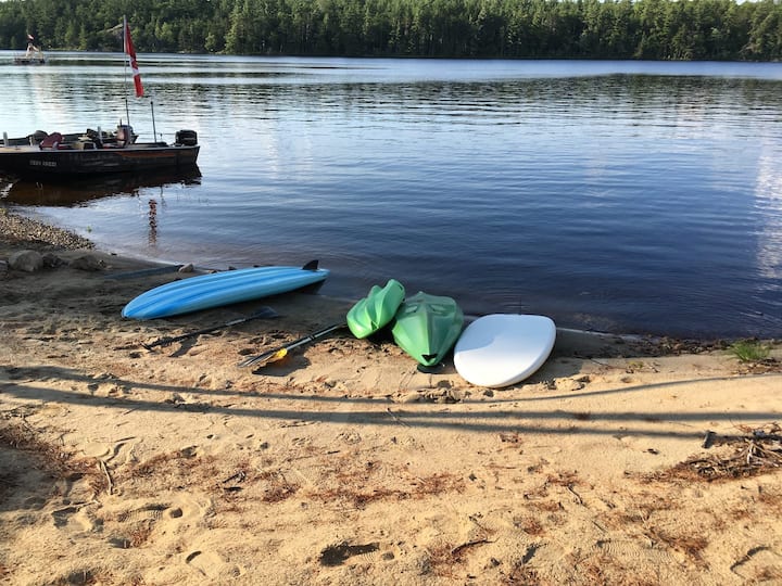 Black Bay Waterfront Oasis - The Cobbage - Petawawa