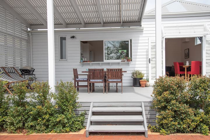 Gigi's Beach House, In The Heart Of Torquay - Torquay, Australia