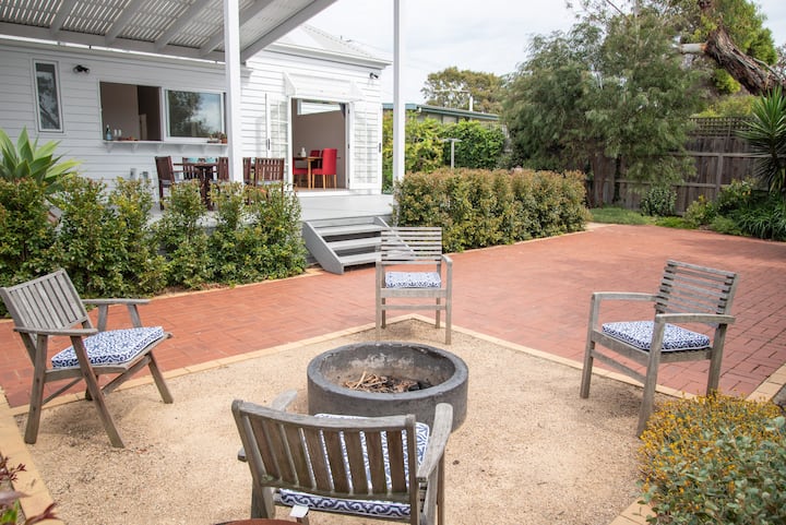 Gigi's Beach House, In The Heart Of Torquay - Torquay