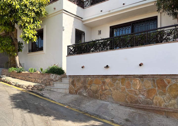 Lovely 1 Bedroom House With Sea Views. - Fuengirola