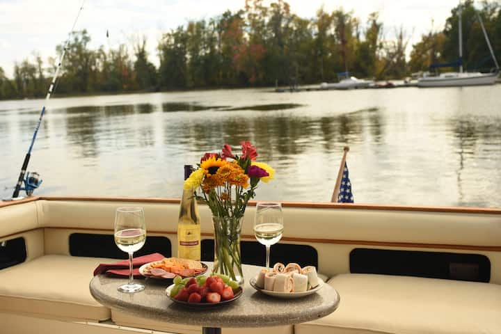 Charming Yacht On Catskill Creek - Hudson, NY