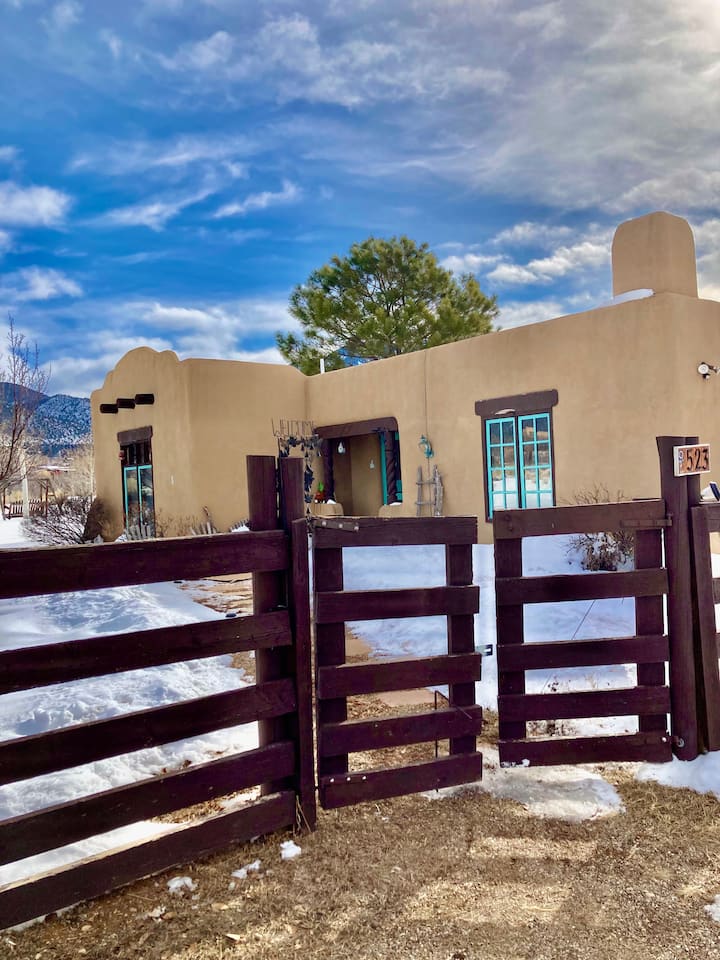 Casa Corazon - University of New Mexico, San Cristobal