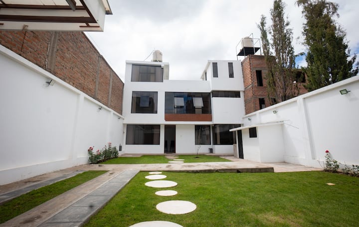 Lugar Encantador Cochera Gratuita, Area Verde Wifi - Huancayo