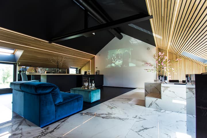 Loft Privatif Luxueux Two - Jacuzzi - Projecteur - Limbourg