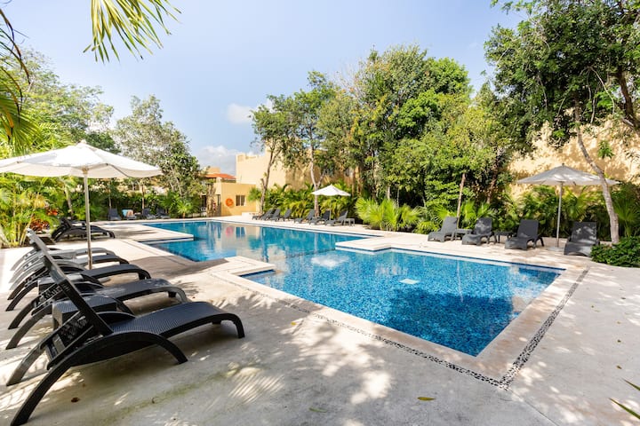 Beautiful 4-bed Residential Home W/pool & Gym - Riviera Maya