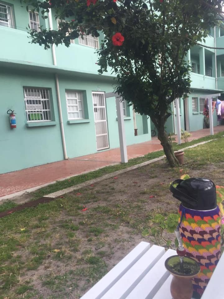 Apartamento Beira Mar, 2 Quartos, Para 5 Pessoas. - Tramandaí