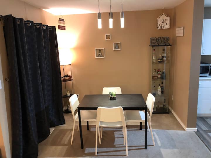 Fully Furnished 3 Bed Town House With Free Parking - Fort St. John