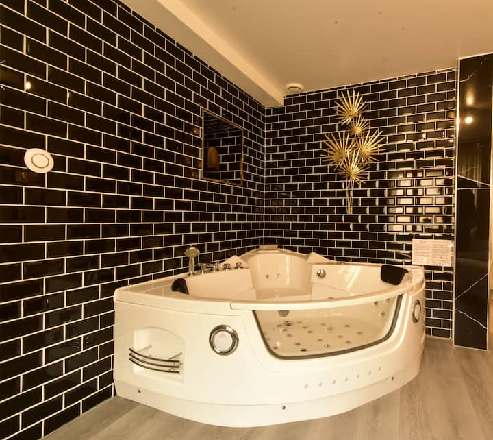Appartement Jacuzzi Gold&night - Verneuil-sur-Avre