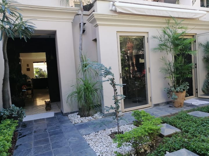 Casa A 5 Cuadras De Playa Gaviotas/4 Hab/3.5 Baños - マサトラン