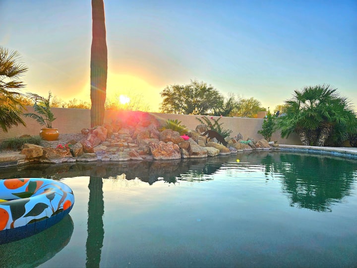 Private Single-story Home W/pool+waterfall+views - Marana, AZ