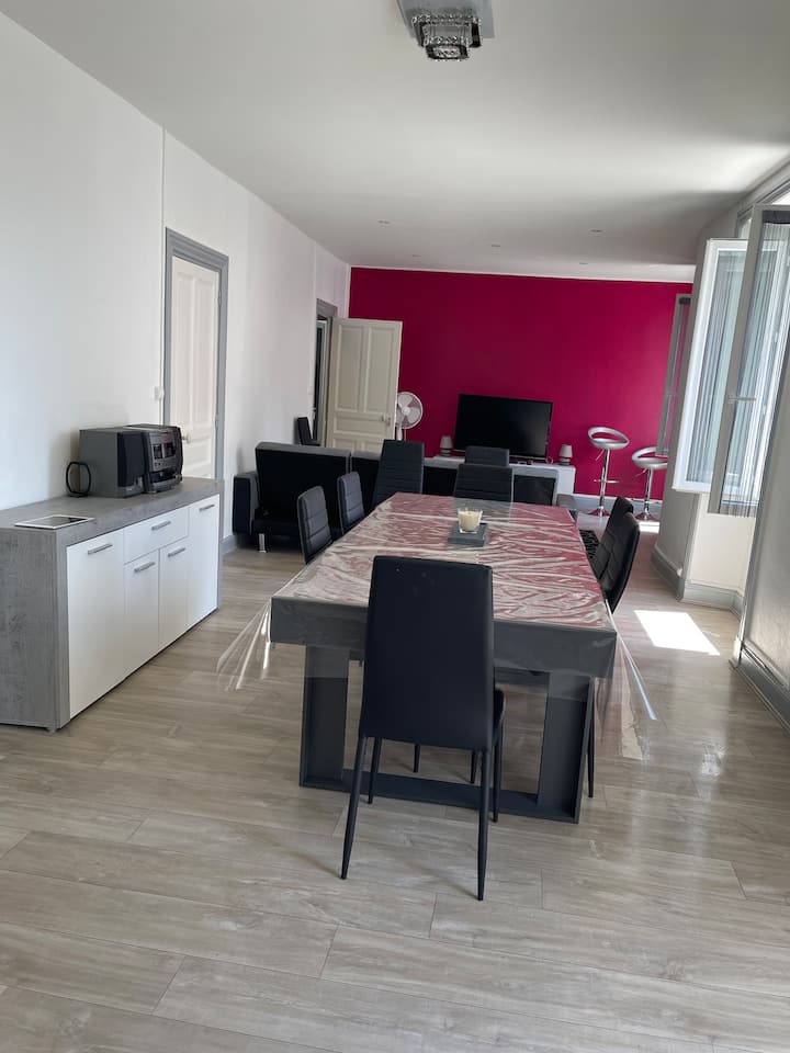 Très Bel Appartement Au Centre Ville De Murat - Le Lioran