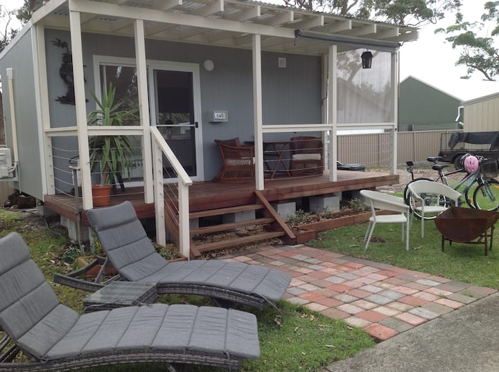 Serendipity Estate Tiny House/cabin (Min 2nt Stay) - Sussex Inlet