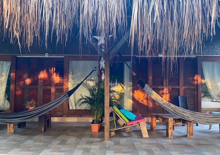 Eco-cabaña Bonga En Ubuntu, Con Balcón - Rosario Islands