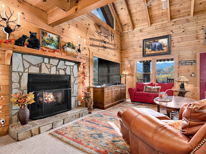 Bearhaven Mountain View/sleeps 10/new Spa/logcabin - Maggie Valley, NC