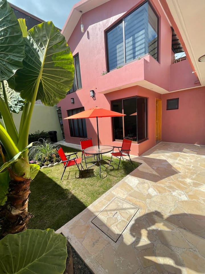 Hermoso Departamento Nuevo, Con Patio Y Jardín!!! - San Cristóbal de las Casas