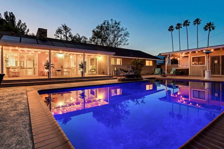 Luxury Tropical Modern Pool Estate/no Parties - San Bernardino, CA