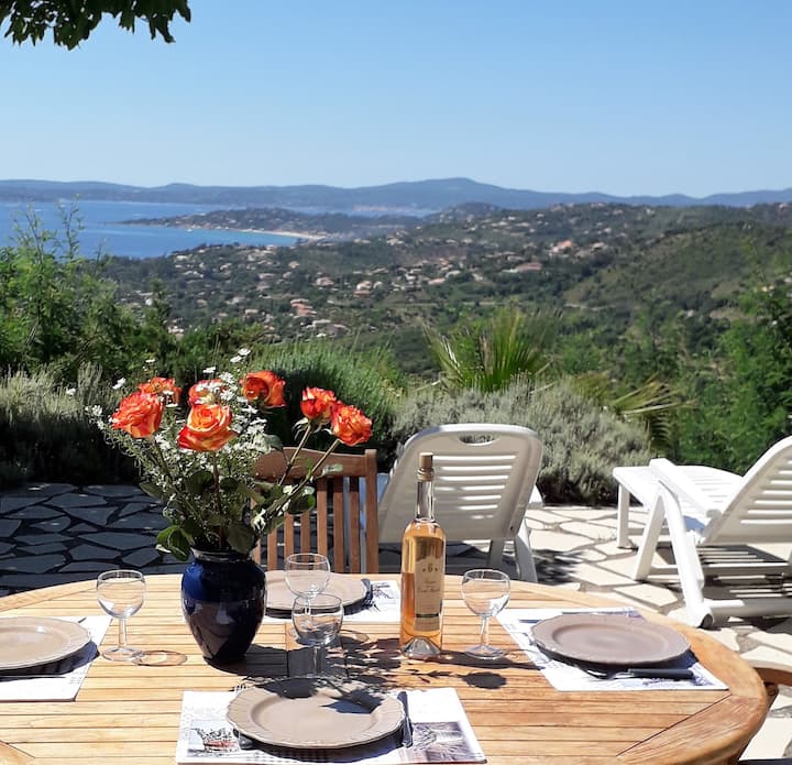 Charming Mazet Overlooking The Gulf Of St Tropez - Les Issambres