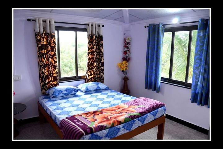 Standard Room Non Ac At Ankur Palace - Ep - Vengurla
