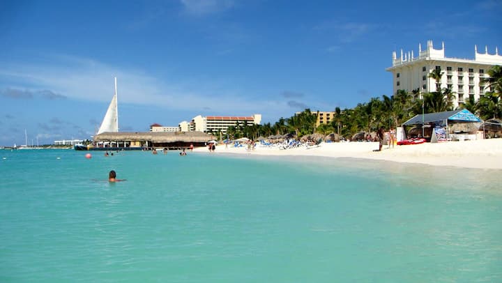 Stay 5 Minutes From The Beach By Car - Aruba