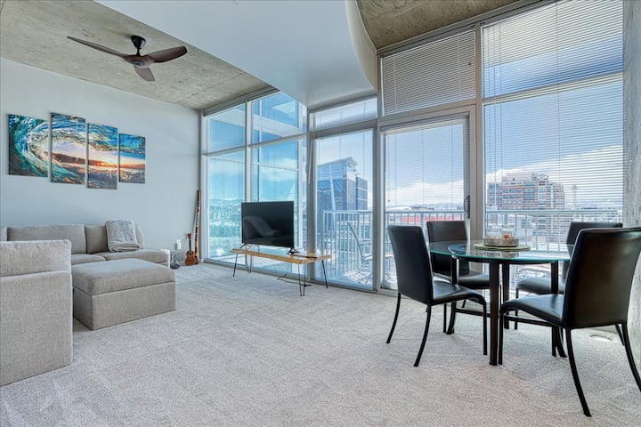 High Rise Condo | Sunset View | Riverfront Park - Denver, CO