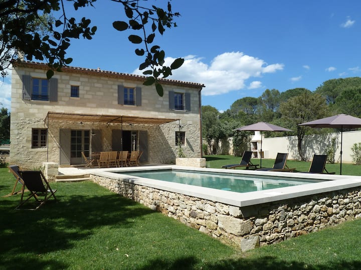 Mas De Caractère En Provence Avec Piscine - Uzès