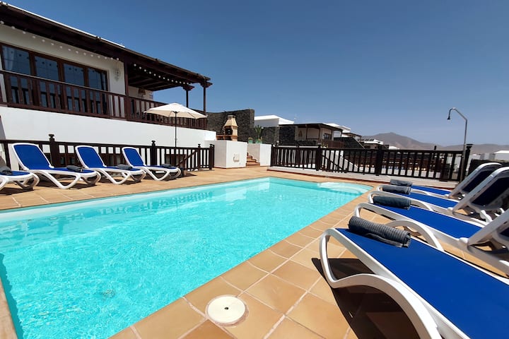 Villa Luxueuse 4 Cham. Piscine, Jacuzzi Vue La Mer - Playa Blanca, Spanien