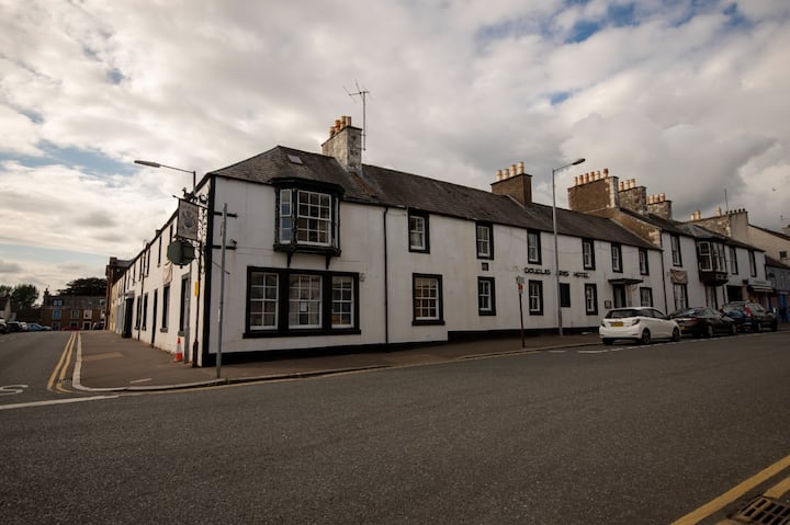 Studio Flat • King Size Bed • Free Wi-fi - Castle Douglas