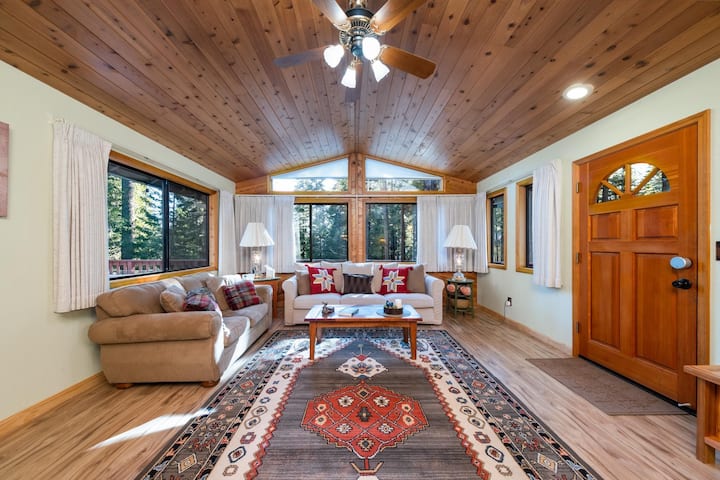 Large Cabin, Big Trees State Park, W/deck/movie-theater/game-rooms/dog Friendly - Arnold, CA