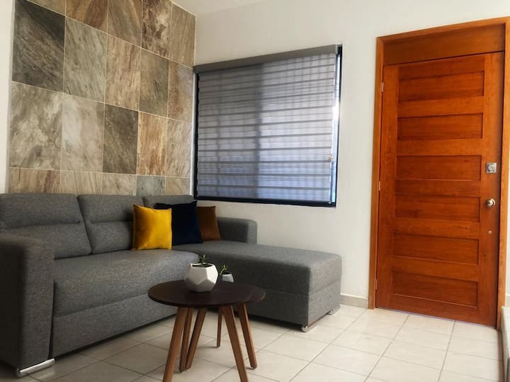 Alojamiento Para Grupos | Zona Bien Conectada - Zapopan