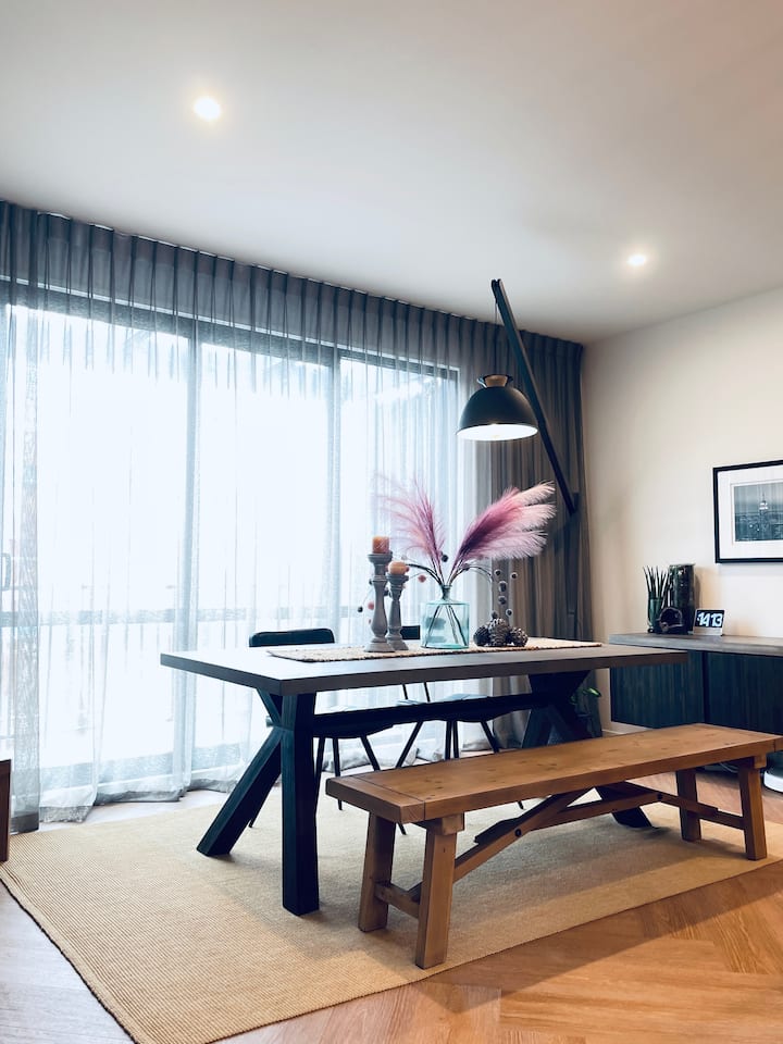 Stylish Industrial Townhouse In A Prime Location - Auckland