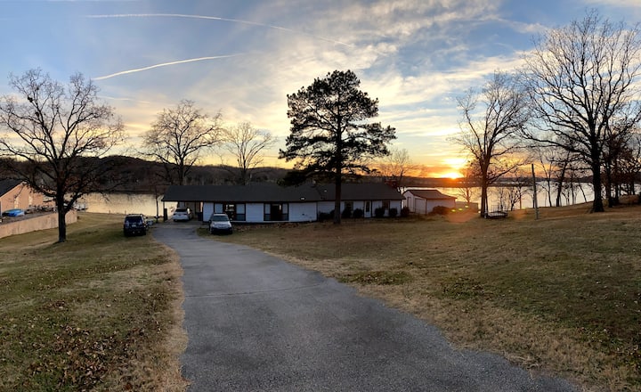 Lake Fun Getaway Oasis On Lake Hudson Sleeps 6 - Salina Park, Salina