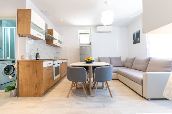 Apartman Art-laura, Near The City Center. - Split