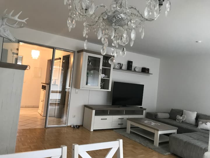 Wunderschöne Wohnung Mit Balkon Zum Wohlfühlen - Hanovre