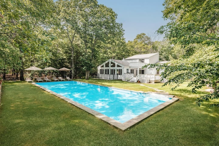 Newly Renovated Modern Retreat W/ Heated Pool - East Hampton, NY
