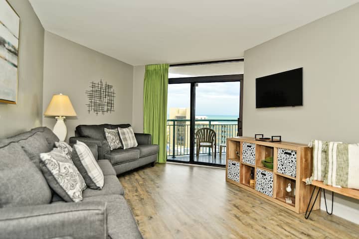 Three Bedroom Oceanview Resort Life - Myrtle Beach