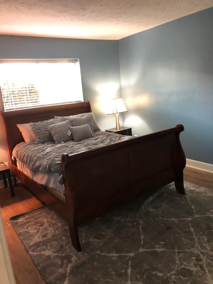 Lovely 2 Bedroom Condo With Numerous Amenities - Columbia, SC