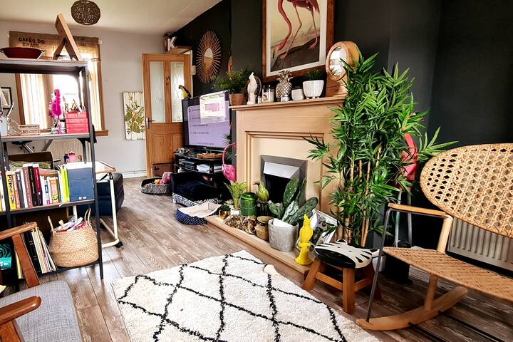 Flamingo Townhouse - Garden Gem W/ Disabled Access - Dundee