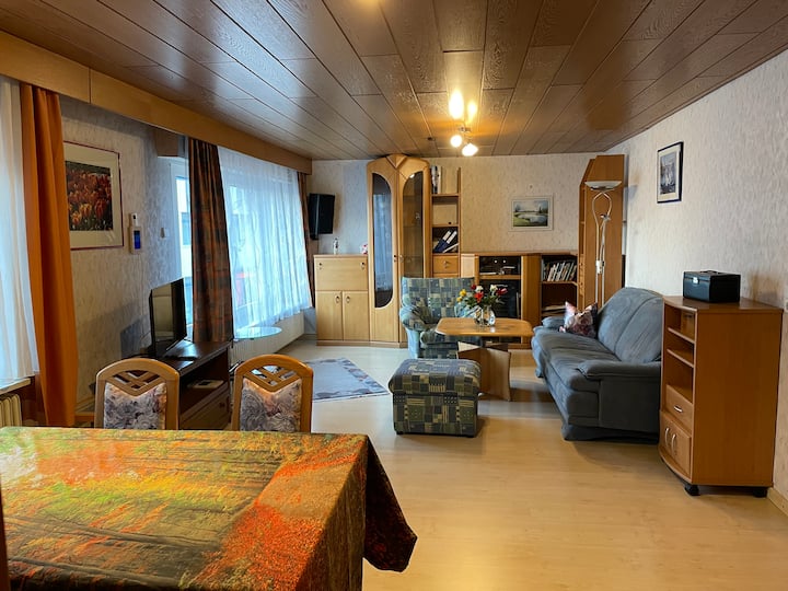 Schöne 3 Zimmer Wohnung Mit Küche Und Balkon - Dieburg