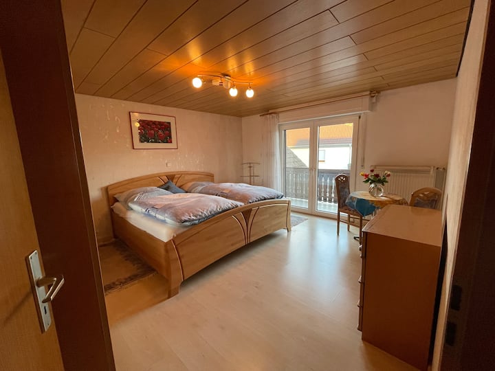 Schöne 3 Zimmer Wohnung Mit Küche Und Balkon - Rodgau