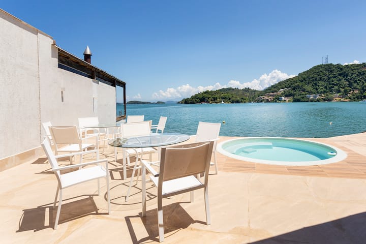 Luxury House With Deck Over The Sea - Angra dos Reis