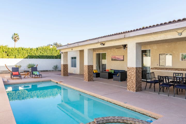 Newly Renovated 4 Bd Desert Getaway - Rancho Mirage, CA