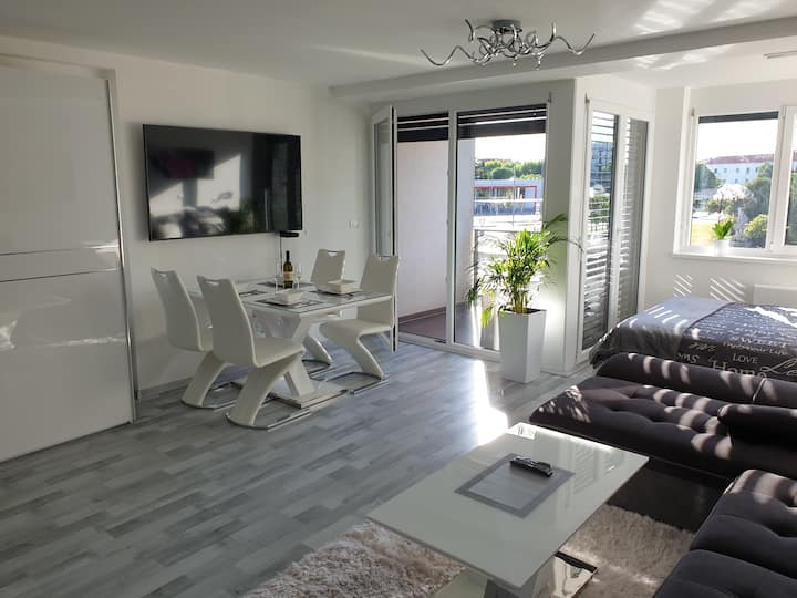 Apartment Val - Koper