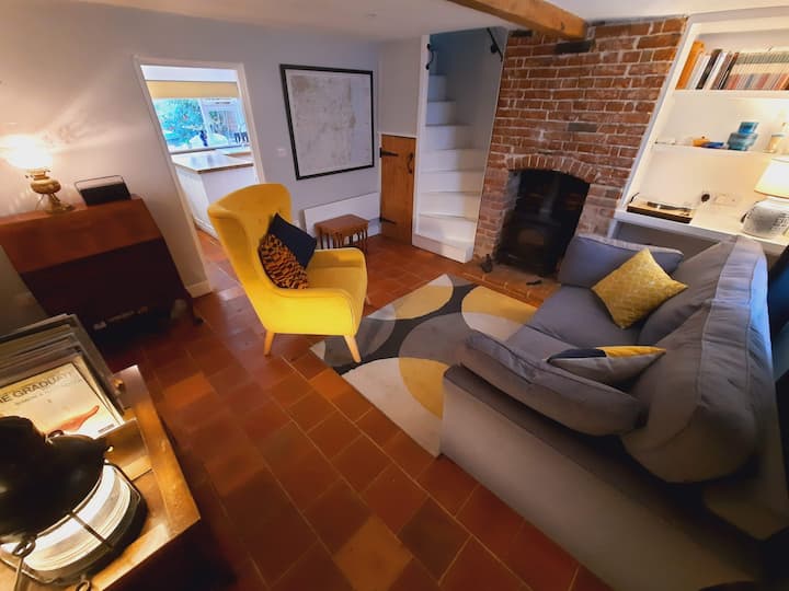 Cosy Two Bedroom Cottage In Historic Beccles - Beccles