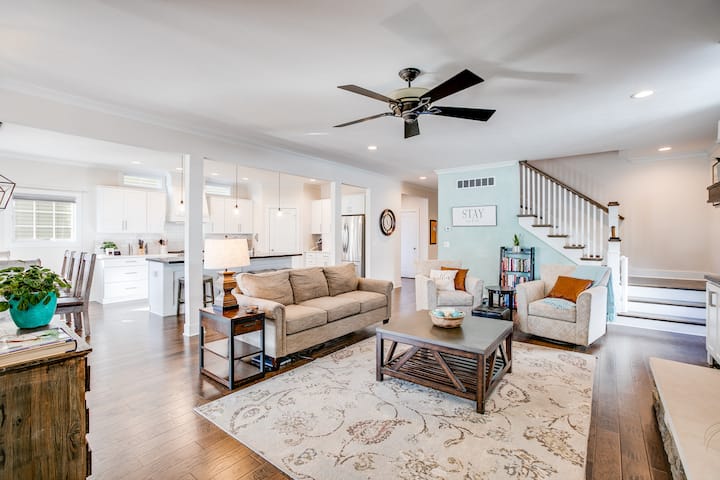 Ideal For Family Time, Weddings And All Things Nd! - South Bend, IN