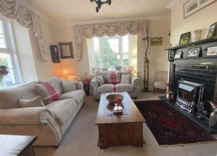 Stunning Victorian Guest House - Aberystwyth