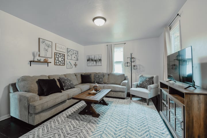 Traditional Downtown Home - Green Bay