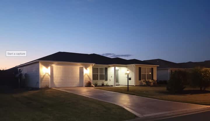 A Golfers Paradise! 
Great Location! - Florida