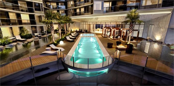 5 Star Amenities Seawall/hottub Pools/free Parking - Vancouver
