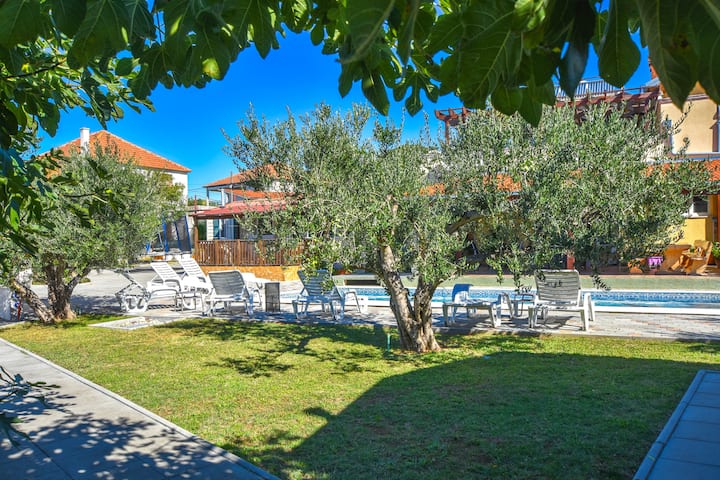 Mobile Home Ivas 1 With Pool And Terrace - Biograd na Moru