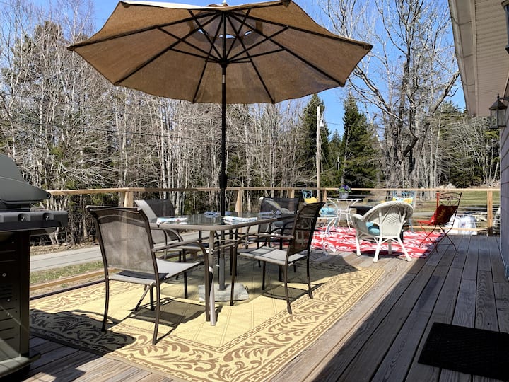Charming Roomy Retreat - Vinalhaven, ME